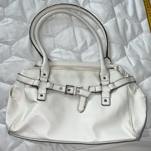 croft & barrow | Bags | White Croft Borrow Purse | Poshmark